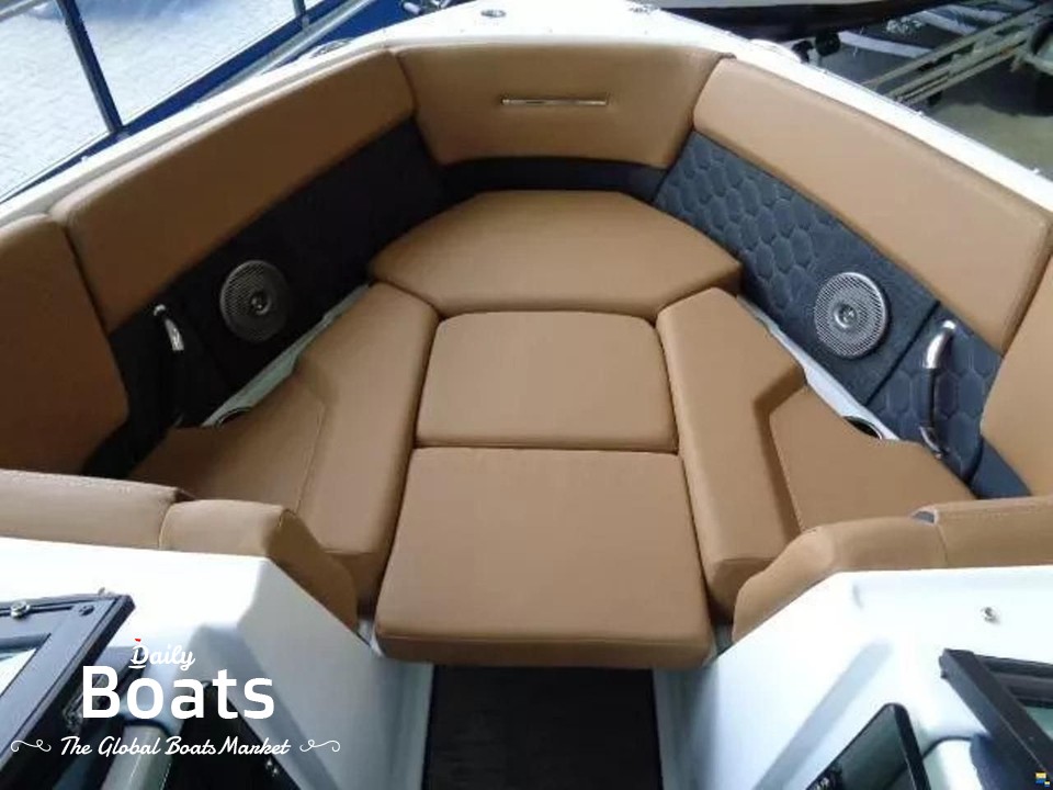 Four Winns H2 Volvo Penta V6-250C Dps for sale. View price, photos and ...