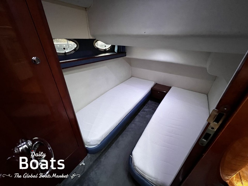 1999 Fairline Phantom 42 for sale. View price, photos and Buy 1999 ...