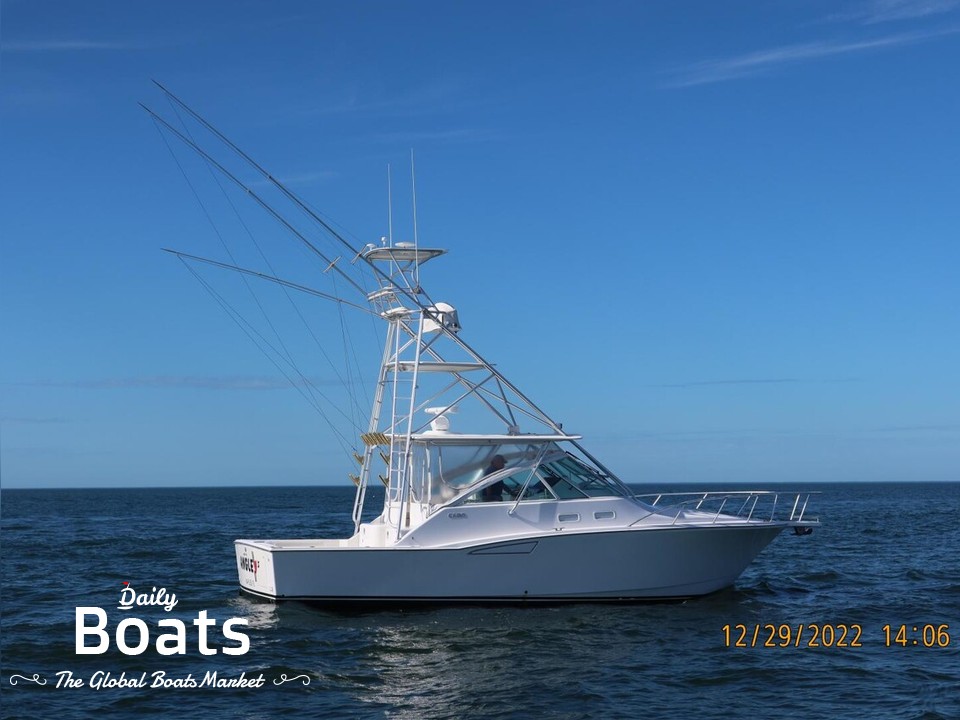 2004 Cabo Yachts 35 Express W/Tower for sale. View price, photos and ...