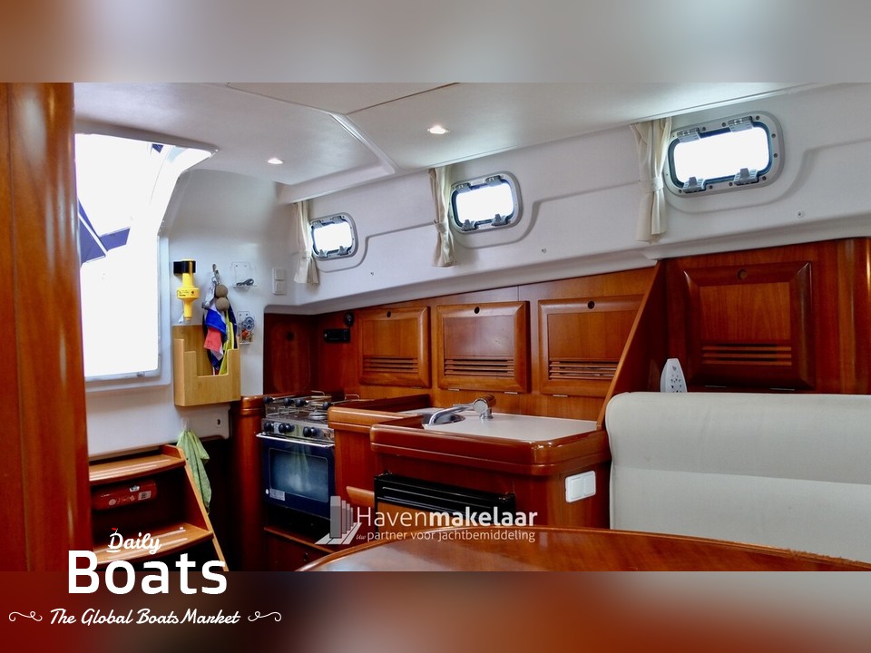 2004 Bénéteau 1001 for sale. View price, photos and Buy 2004 Bénéteau ...