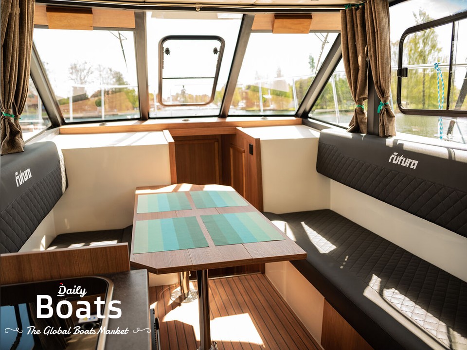 2022 Cobra Yachts (PL) Futura 40 Flybridge Long Grand Horizon for sale ...