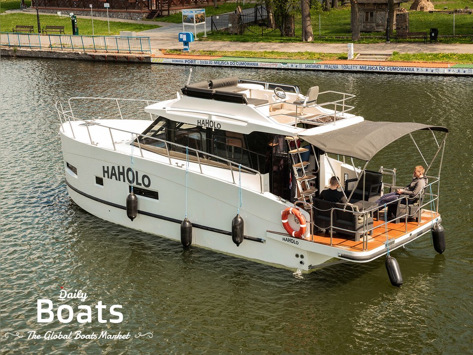 2022 Cobra Yachts (PL) Futura 40 Flybridge Long Grand Horizon for sale ...