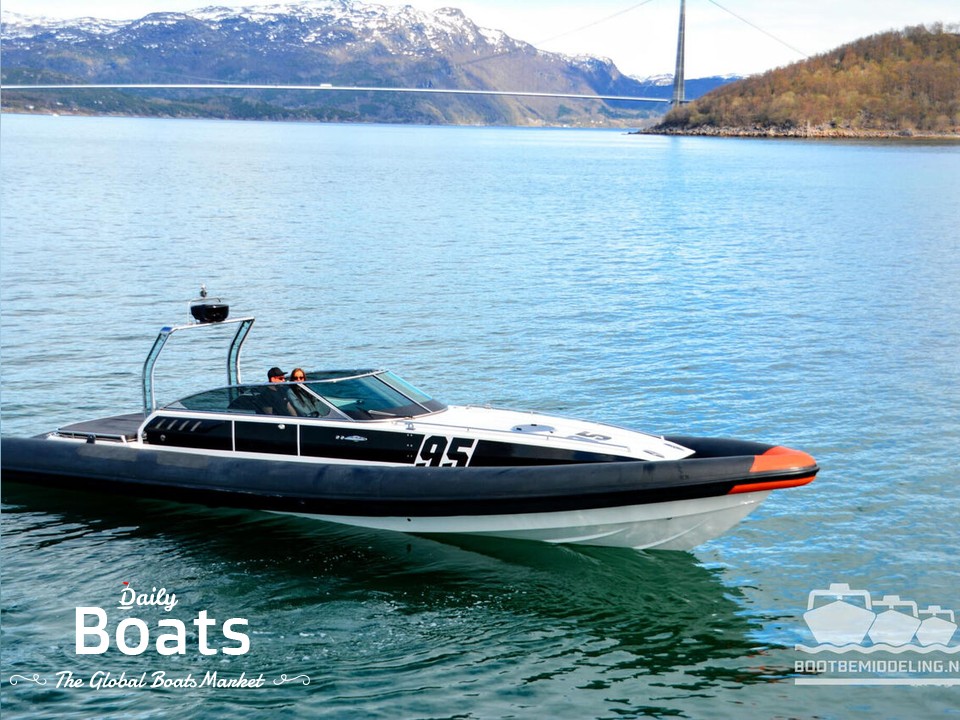 2010 Arctic Blue 37 Cabin for sale. View price, photos and Buy 2010 ...