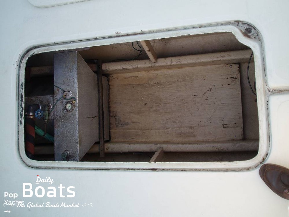 1977 Uniflite 28 Salty Dog for sale. View price, photos and Buy 1977 ...