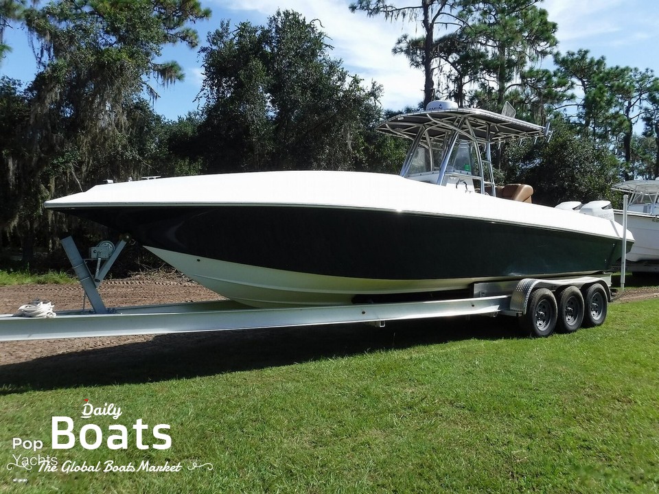 2001 Fountain Powerboats 31 Center Console Cuddy for sale. View price ...