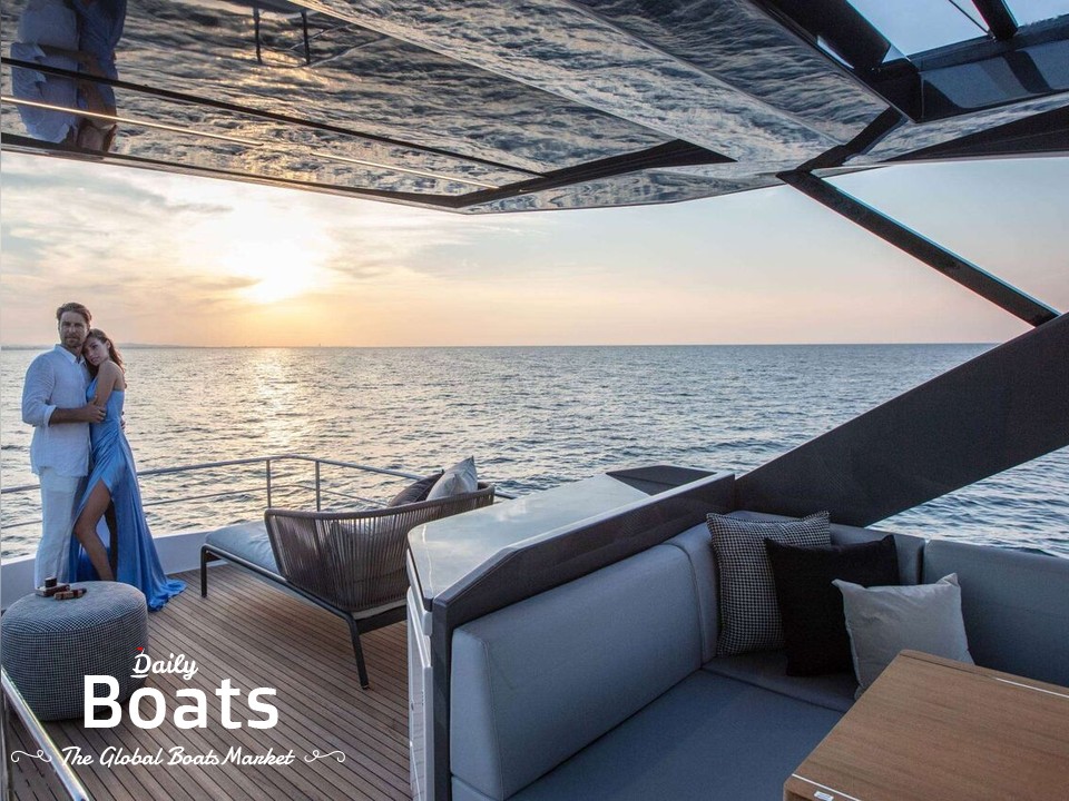 2020 Ferretti Yachts 720 for sale. View price, photos and Buy 2020 ...