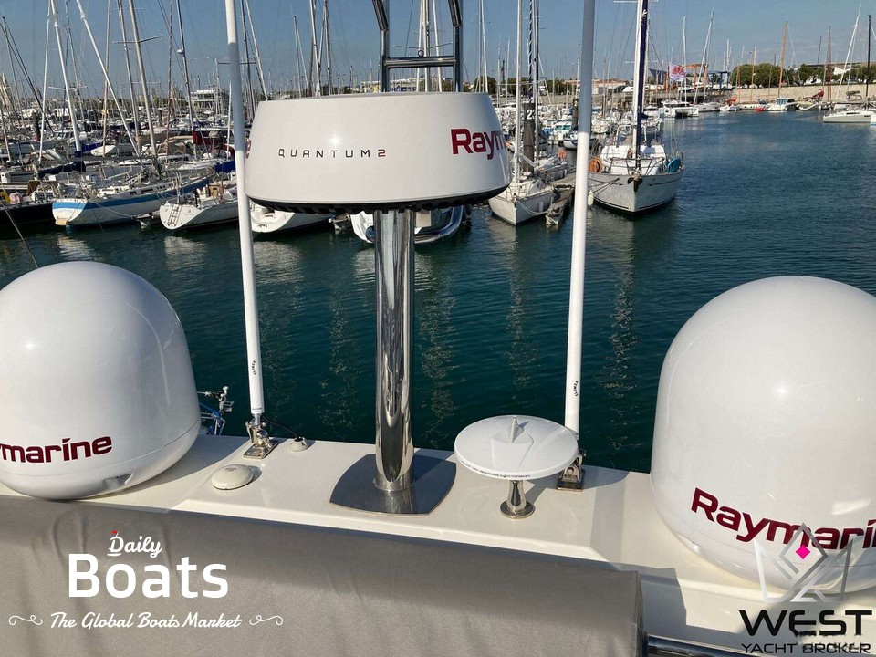 2020 Prestige Yachts 590 for sale. View price, photos and Buy 2020 ...