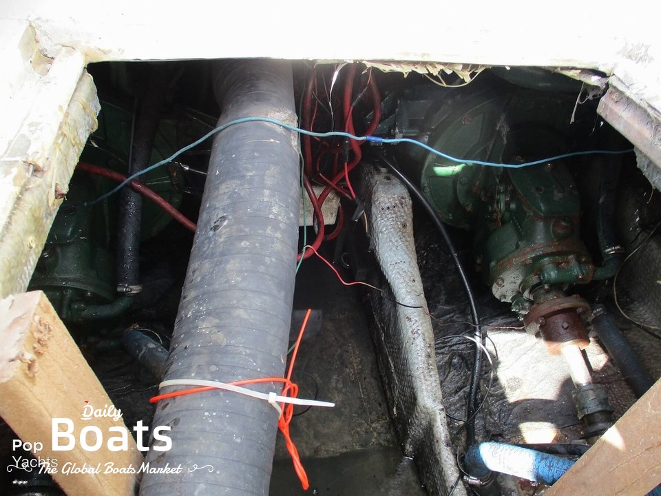 1979 Phoenix Marine 29 Flybridge Cruiser for sale. View price, photos ...