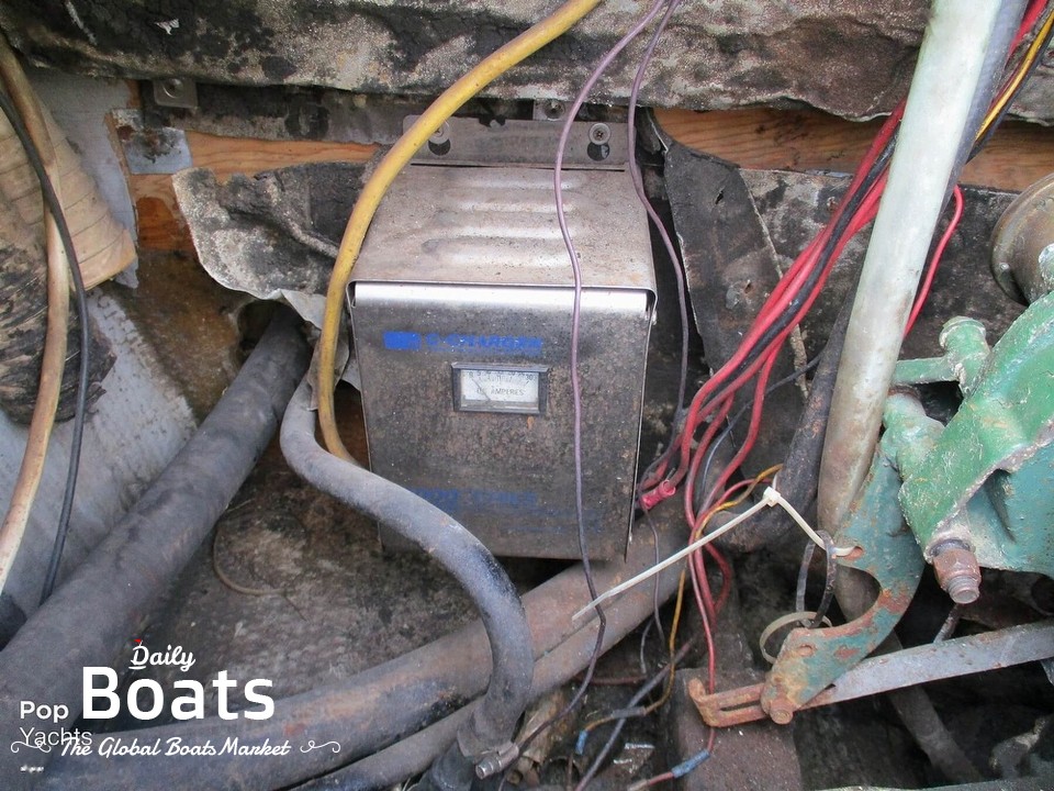 1979 Phoenix Marine 29 Flybridge Cruiser for sale. View price, photos ...