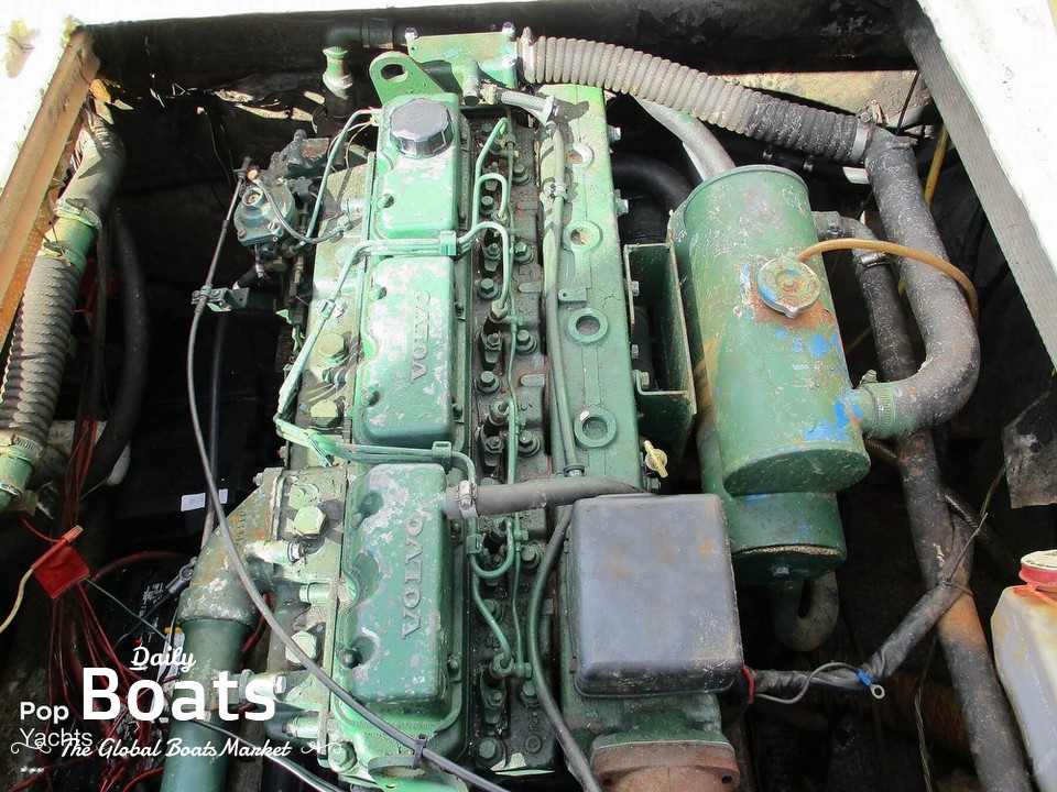 1979 Phoenix Marine 29 Flybridge Cruiser for sale. View price, photos ...