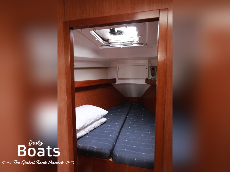 2007 Bénéteau Oceanis Clipper 343 for sale. View price, photos and Buy 2007 Bénéteau Oceanis ...