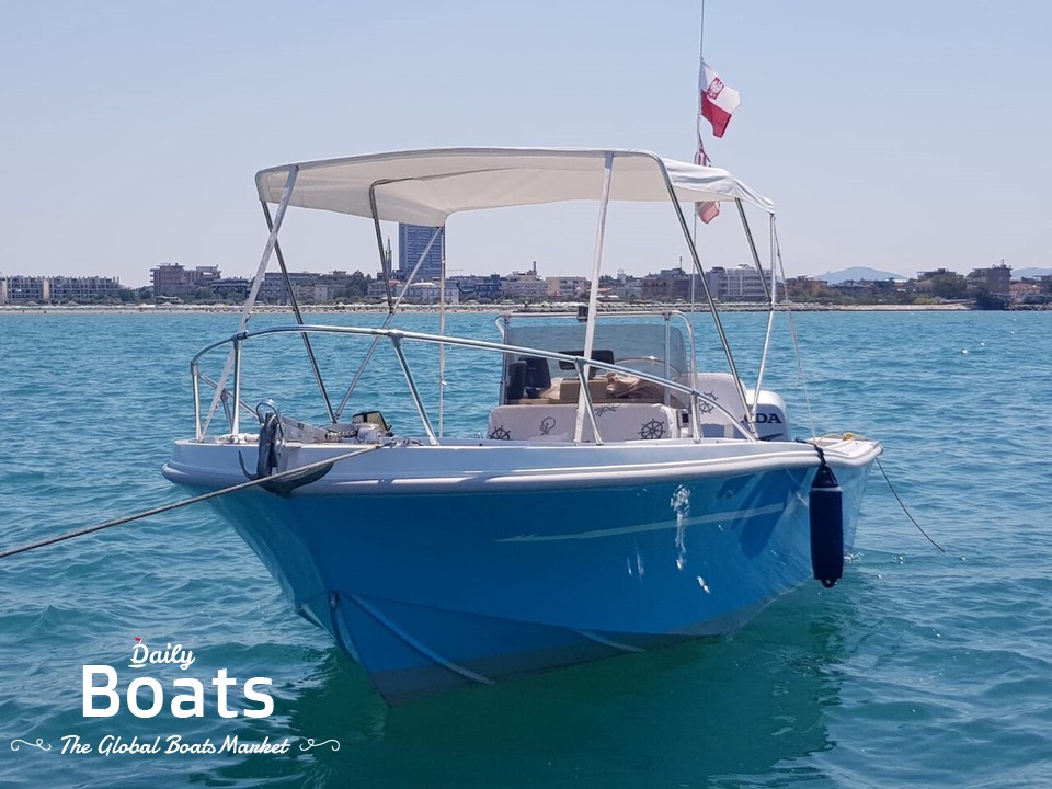 1980 Mako Marine 21 for sale. View price, photos and Buy 1980 Mako ...