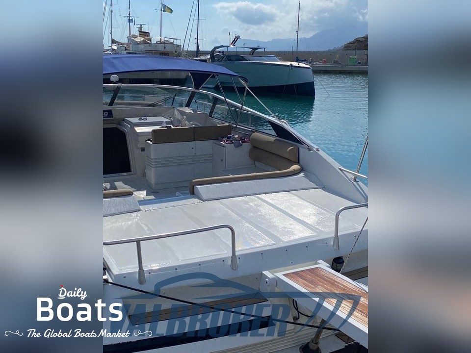 1995 Pershing 40 for sale. View price, photos and Buy 1995 Pershing 40 ...