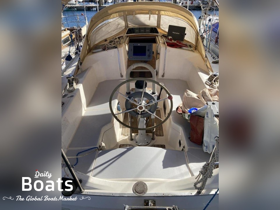 1995 Moody S336 for sale. View price, photos and Buy 1995 Moody S336 ...