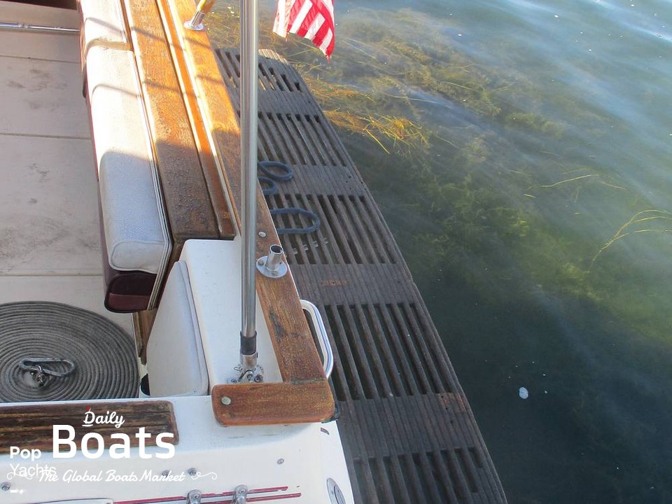 1985 Sea Ray 270 Sundancer for sale. View price, photos and Buy 1985 ...