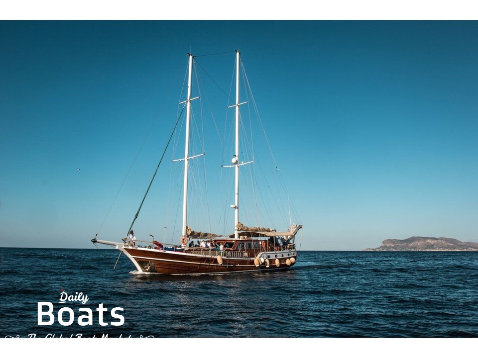 1998 Donna Marisa (ex Lady C) for sale. View price, photos and Buy 1998 ...