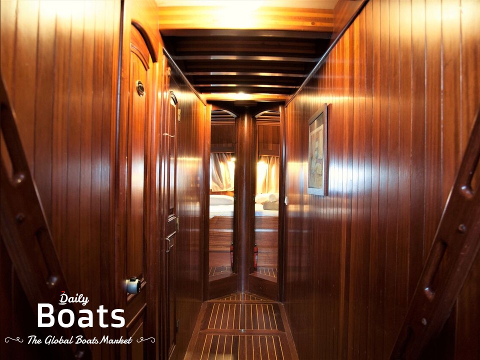 1998 Donna Marisa (ex Lady C) for sale. View price, photos and Buy 1998 ...