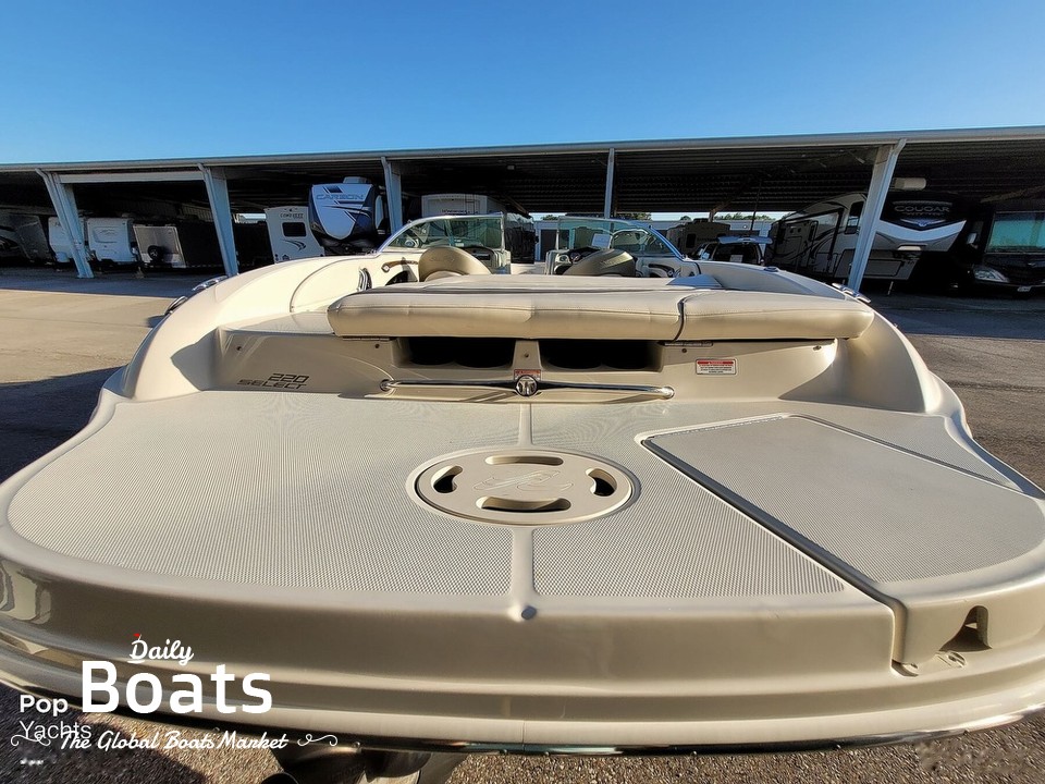 2005 Sea Ray 220 Select for sale. View price, photos and Buy 2005 Sea ...