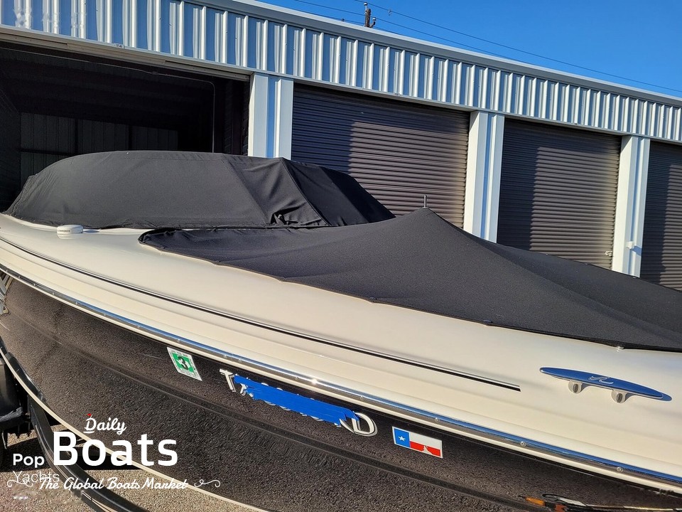 2005 Sea Ray 220 Select for sale. View price, photos and Buy 2005 Sea ...