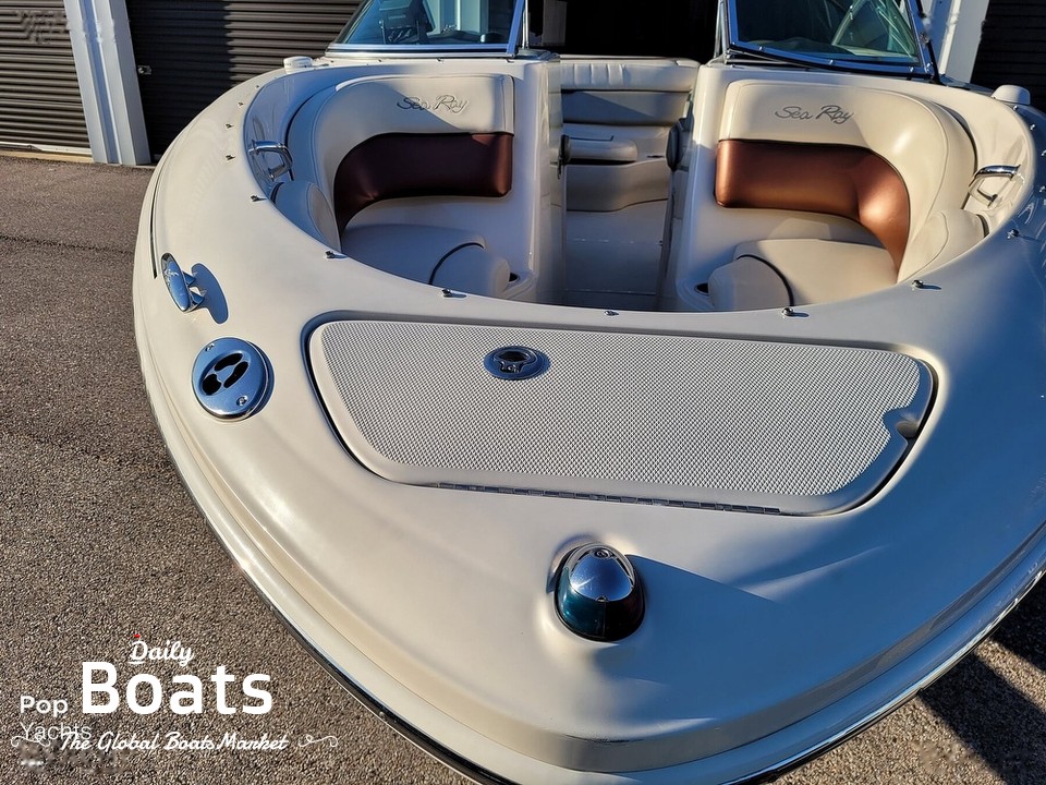 2005 Sea Ray 220 Select for sale. View price, photos and Buy 2005 Sea ...