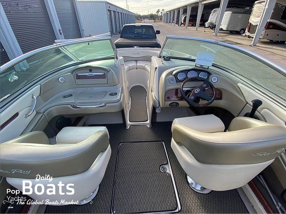 2005 Sea Ray 220 Select for sale. View price, photos and Buy 2005 Sea ...