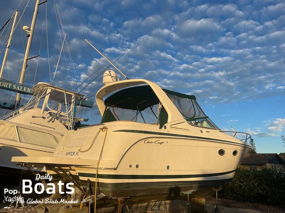 2000 Chris-Craft 308 Express Cruiser for sale. View price, photos and ...