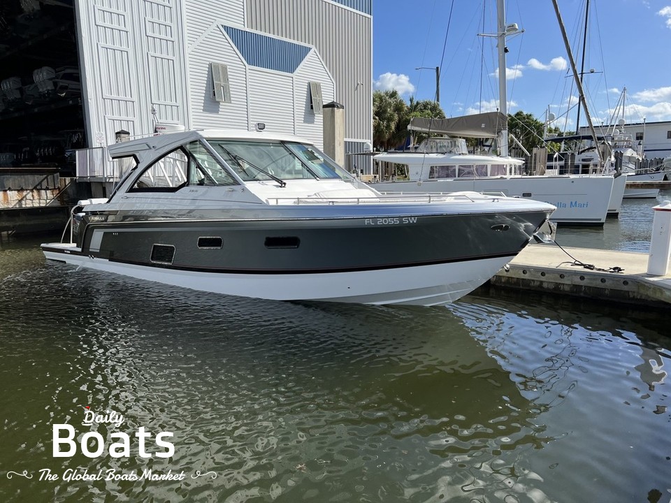 2021 Formula Boats 380 Super Sport Crossover Ob for sale. View price ...