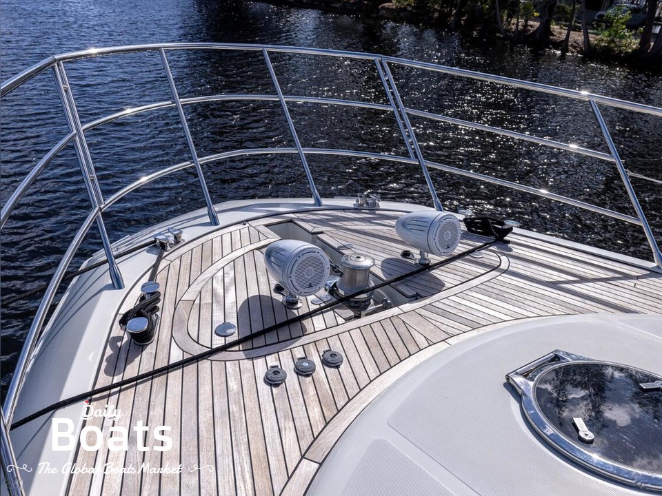 2011 Azimut 72S for sale. View price, photos and Buy 2011 Azimut 72S ...