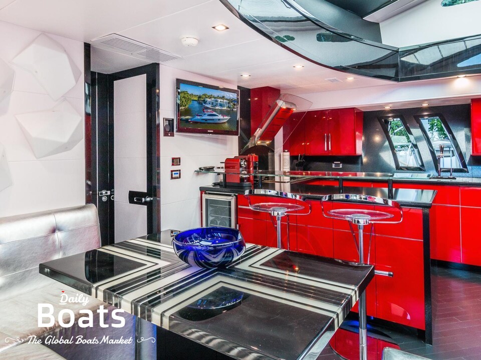 2011 Lazzara Yachts Lsx78 for sale. View price, photos and Buy 2011 ...