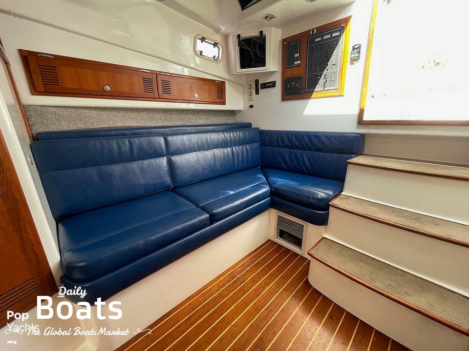 1996 Cabo Yachts 31 Express for sale. View price, photos and Buy 1996 ...