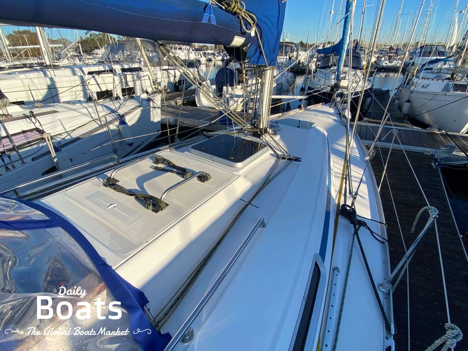 1999 Bavaria 31 for sale. View price, photos and Buy 1999 Bavaria 31 ...