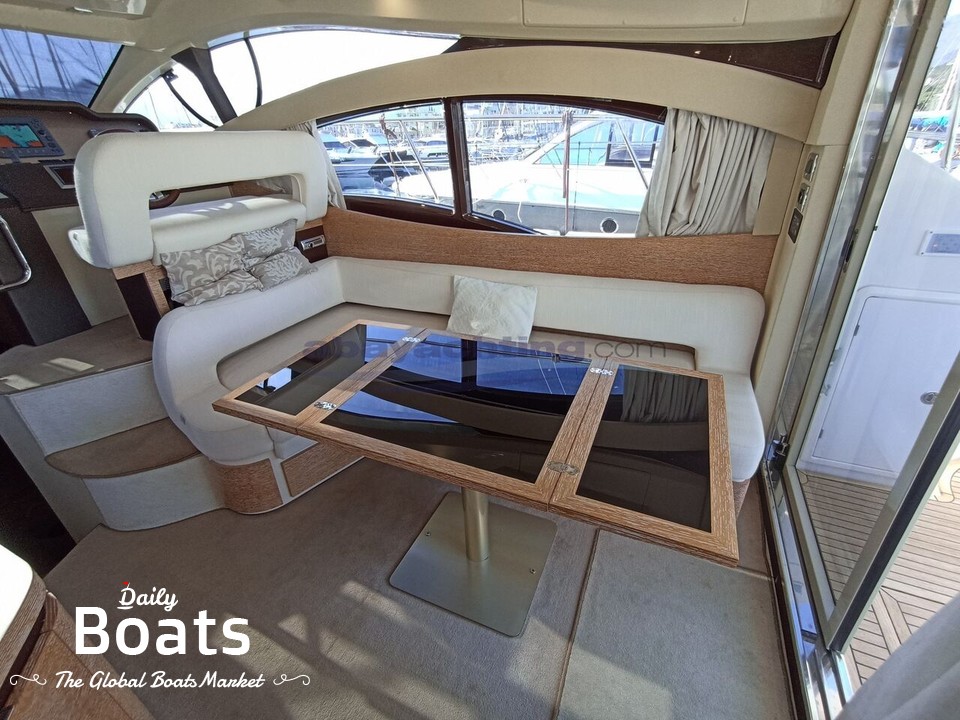 2010 Azimut 38 Fly for sale. View price, photos and Buy 2010 Azimut 38 ...