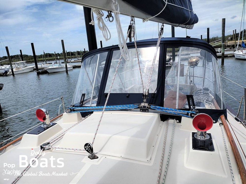 1991 Island Packet 35 for sale. View price, photos and Buy 1991 Island ...