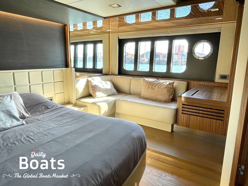 2018 Absolute Yachts 60 Fly for sale. View price, photos and Buy 2018 ...