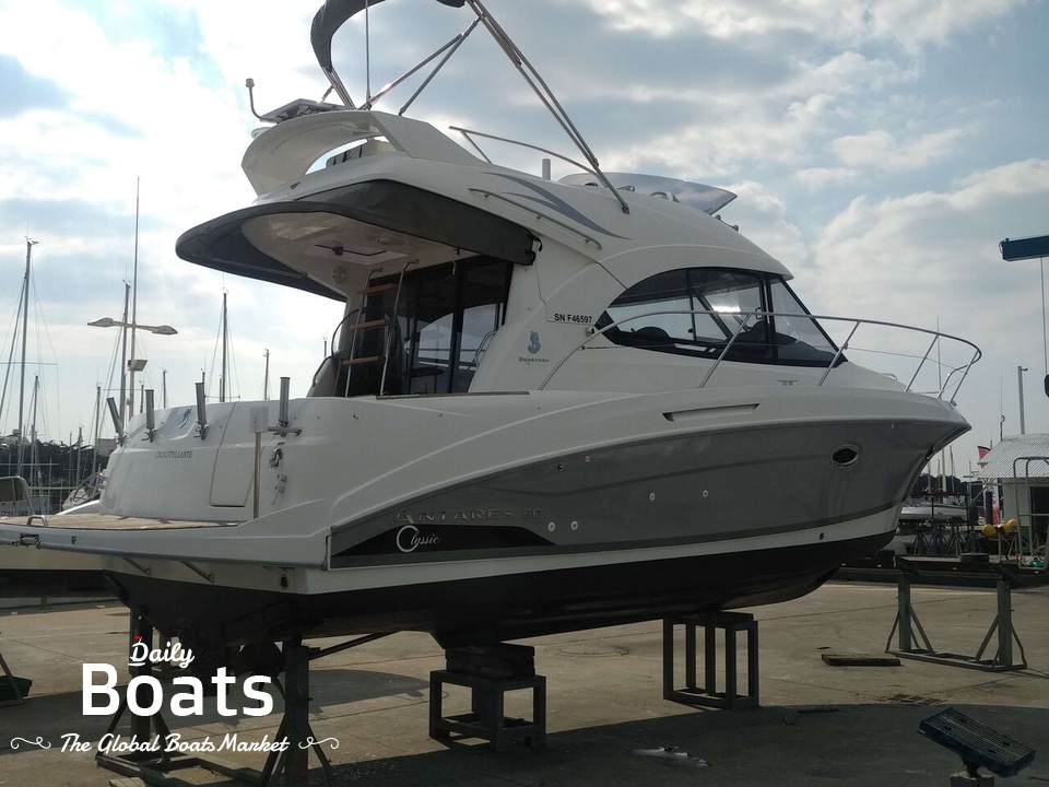2016 Bénéteau Antares 30 Fly for sale. View price, photos and Buy 2016 ...