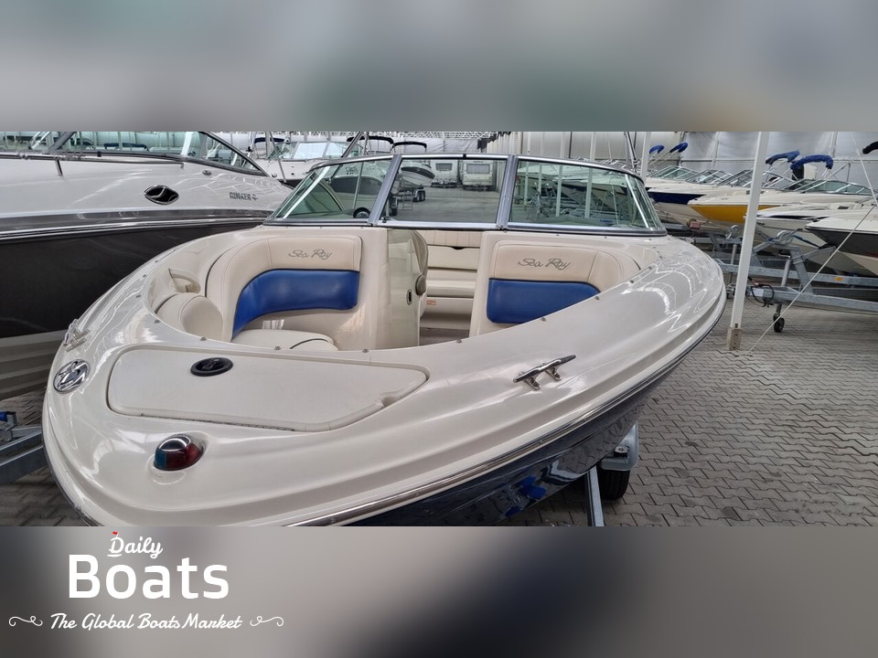 2005 Sea Ray 220 Select for sale. View price, photos and Buy 2005 Sea ...