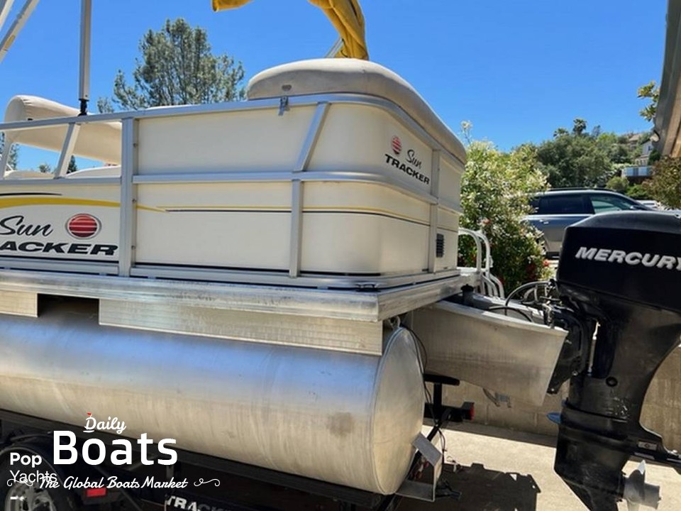 2007 Sun Tracker 18 Party Barge for sale. View price, photos and Buy ...