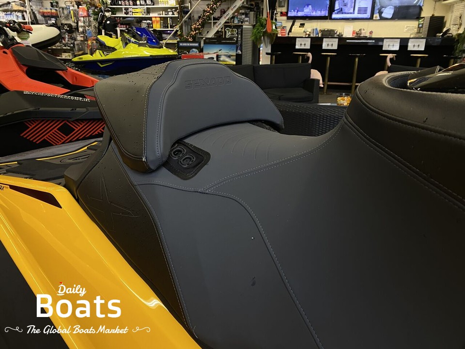 2023 Sea-Doo Rxp X-Rs 300 2023 Yellow à vendre. Voir le prix, les ...