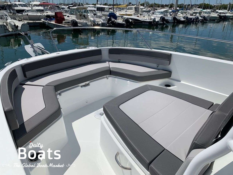 2021 Jeanneau Cap Camarat 9.0 Cc for sale. View price, photos and Buy ...