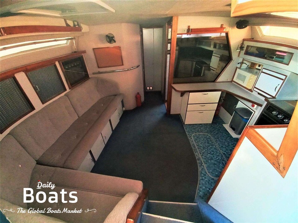 1989 Sea Ray 390 Express Cruiser for sale. View price, photos and Buy ...