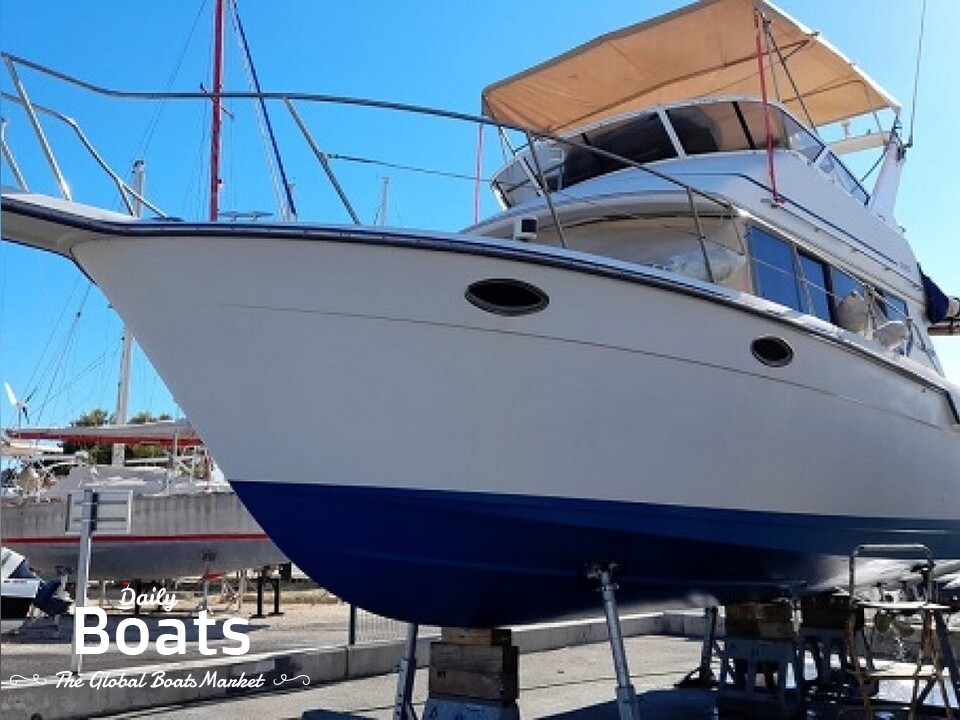 1995 Carver Yachts 320 Fly Voyager for sale. View price, photos and Buy ...