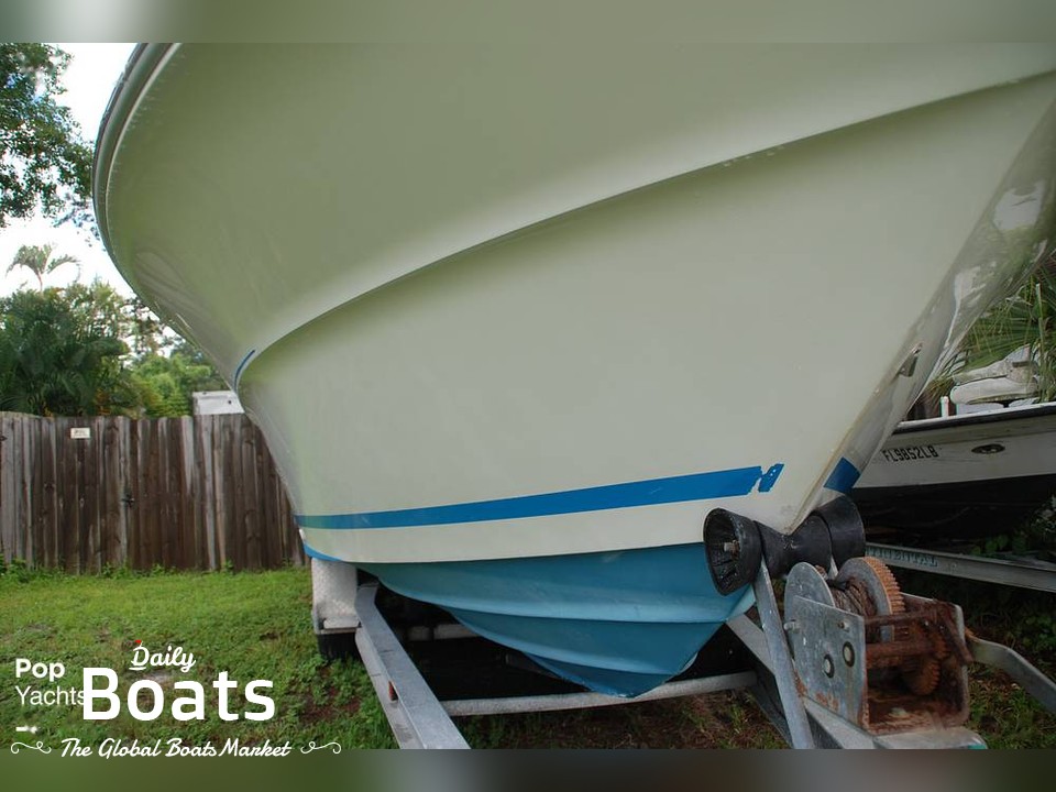 1996 Sea Ray Laguna 24 Flush Deck Cuddy for sale. View price, photos ...