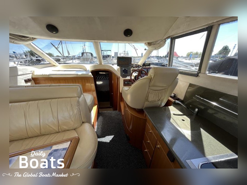 2005 Galeon 330 Fly for sale. View price, photos and Buy 2005 Galeon ...