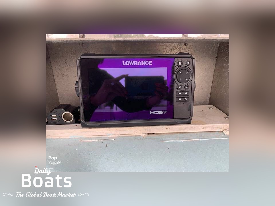 1999 Starcraft Marine Fishmaster 21 for sale. View price, photos and ...