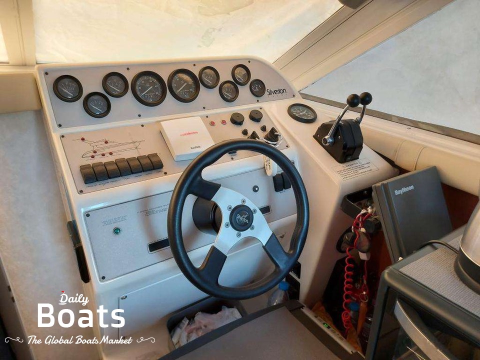 1997 Silverton 32 for sale. View price, photos and Buy 1997 Silverton ...