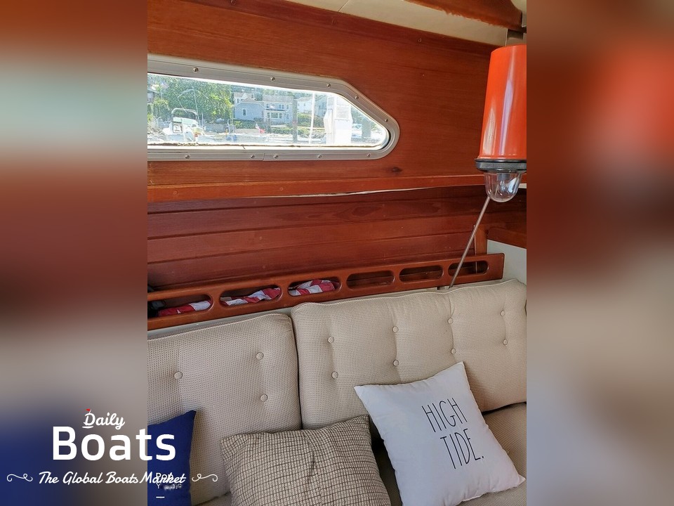 1983 Ericson Yachts 26 for sale. View price, photos and Buy 1983 ...