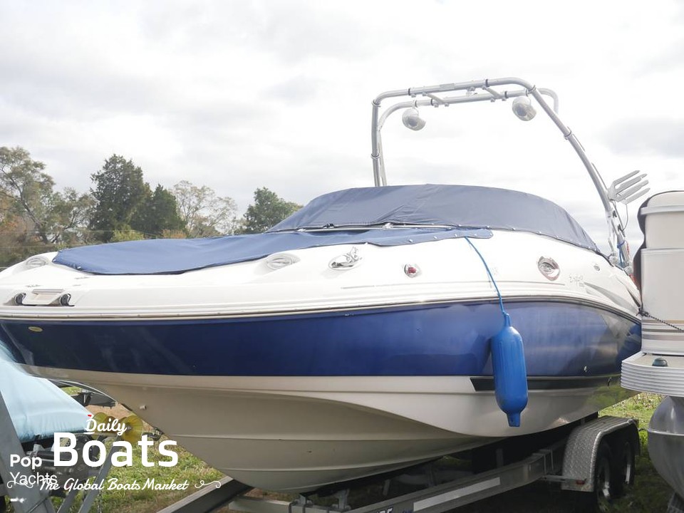 2004 Monterey 233 Explorer Open for sale. View price, photos and Buy ...