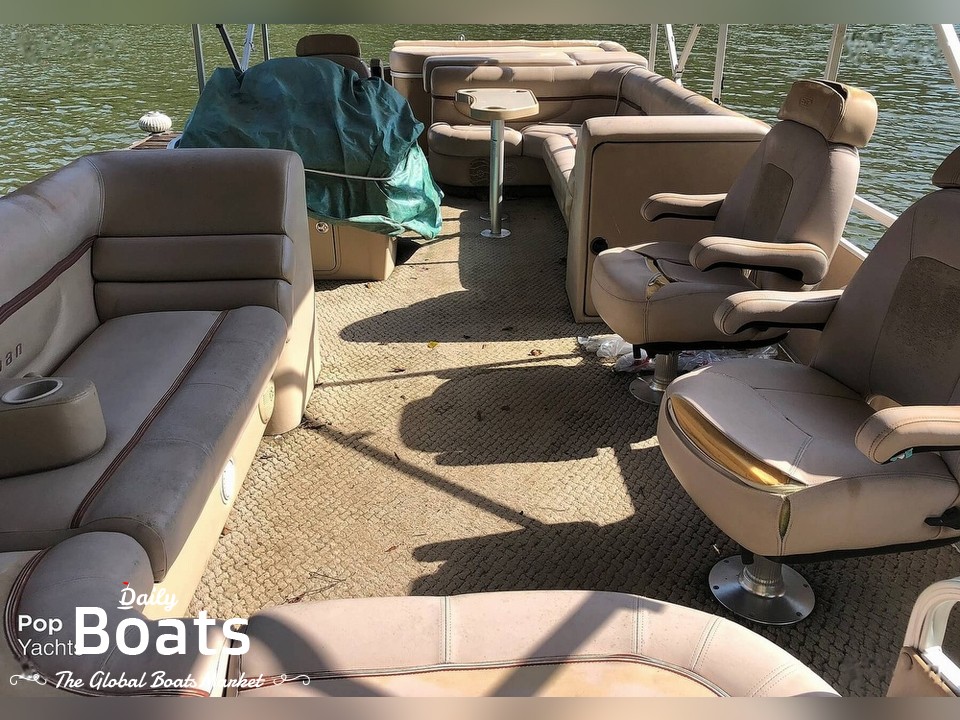 2004 Godfrey Marine Pontoon Sanpan 25 Tritoon Boat for sale. View price ...