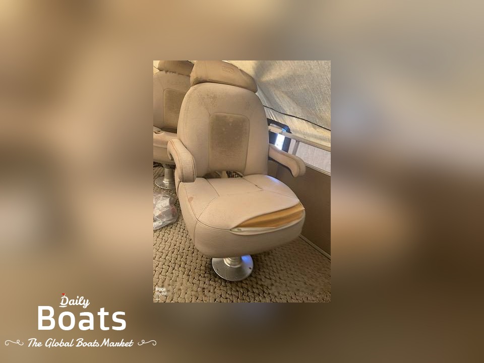 2004 Godfrey Marine Pontoon Sanpan 25 Tritoon Boat for sale. View price ...