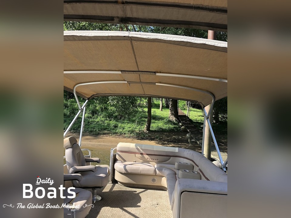 2004 Godfrey Marine Pontoon Sanpan 25 Tritoon Boat for sale. View price ...